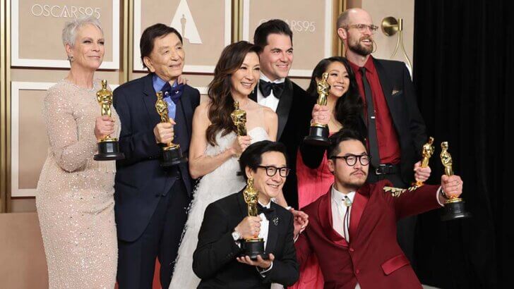 The Multiple Realities of Meeting in the Metaverse