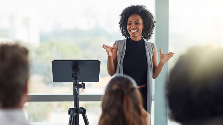 4 Ways to DIY a Speaker Coaching Program